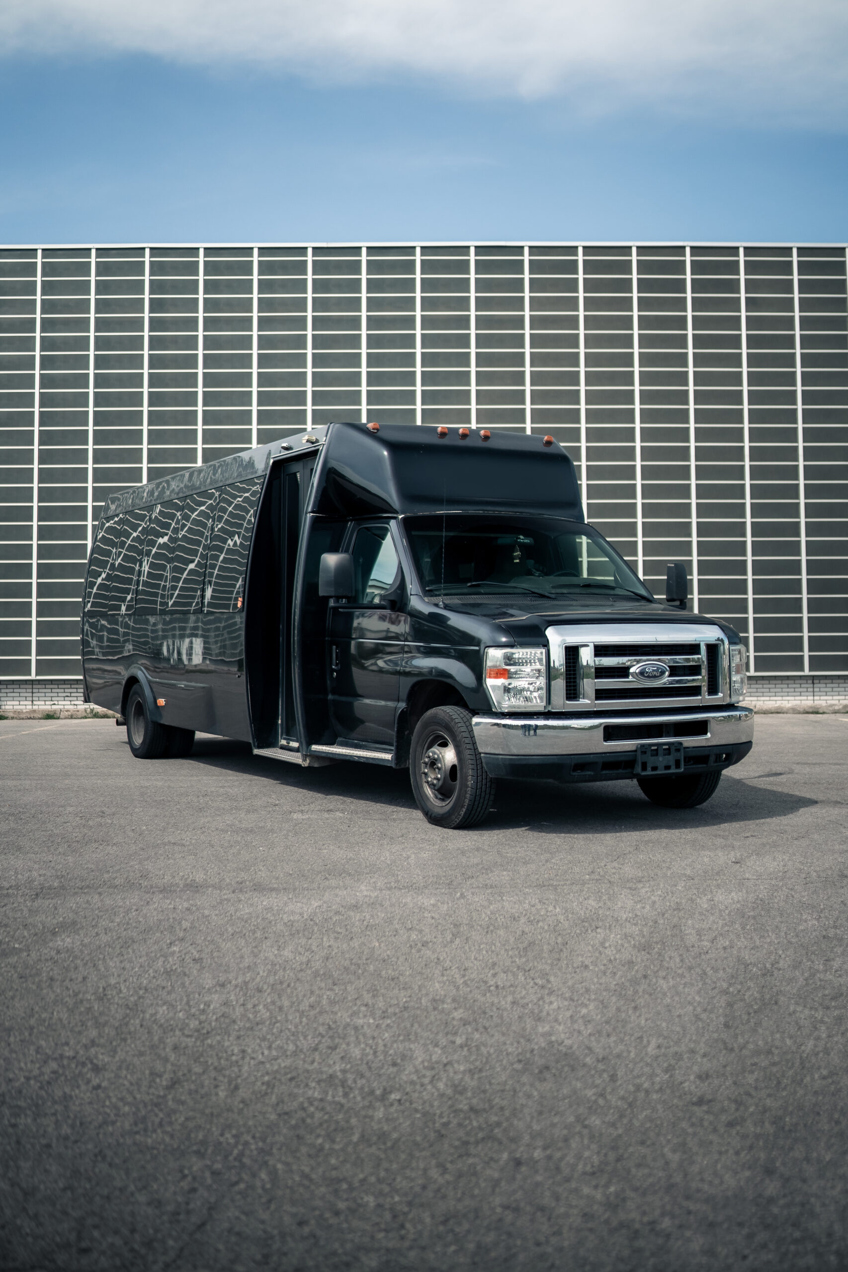 Ford E450 Black (Party Bus) - Link Limousines