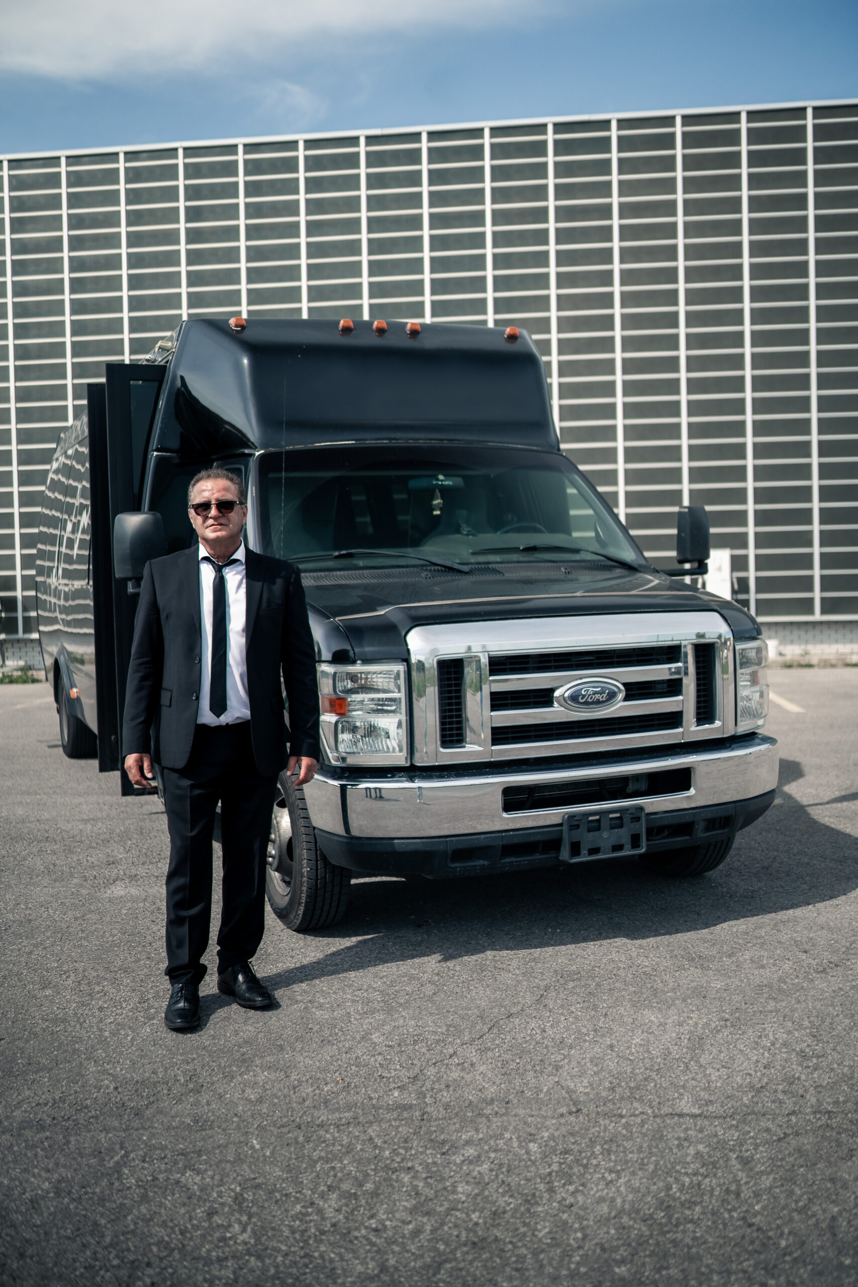 Ford E450 Black (Party Bus) - Link Limousines