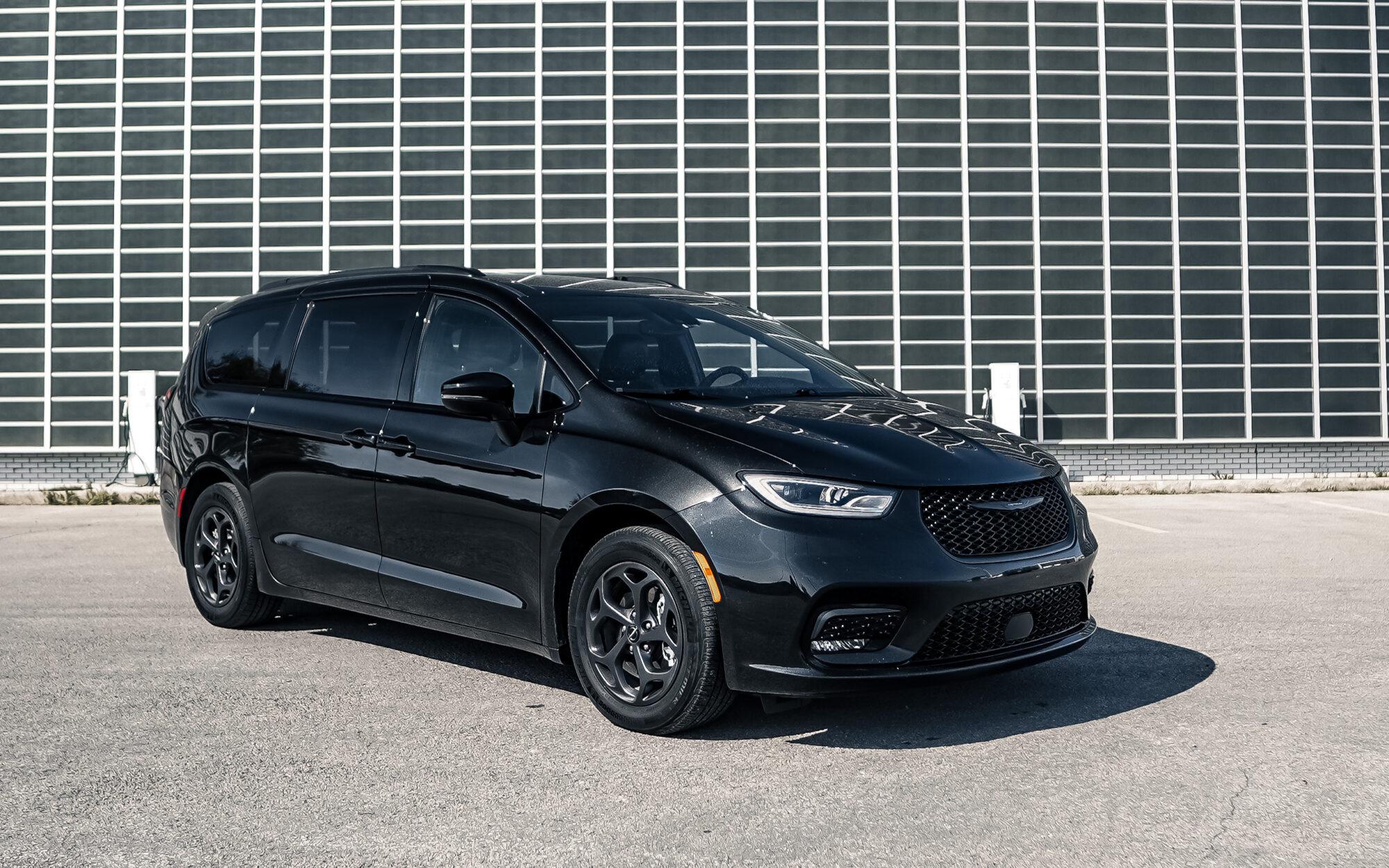 Chrysler Pacifica - Link Limousines