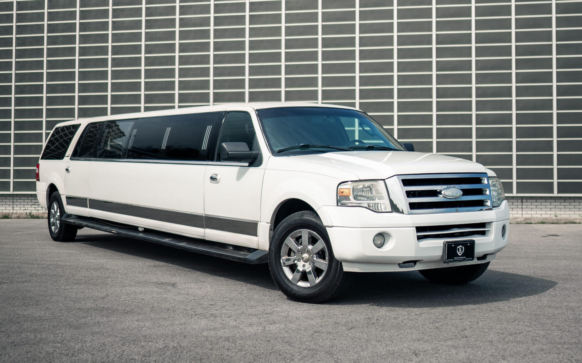 Ford Expedition Stretch Limo - Link Limousines