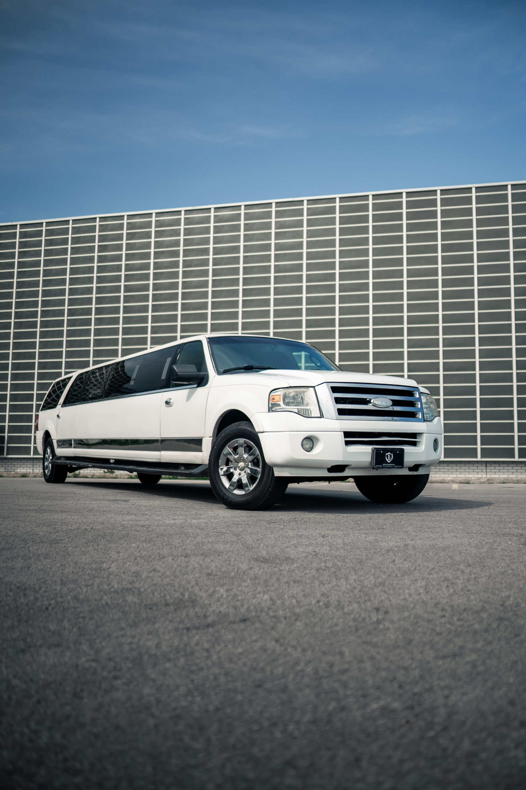 Ford Expedition Stretch Limo - Link Limousines